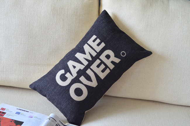 Game Over Linen Cusion Pillow on Luulla